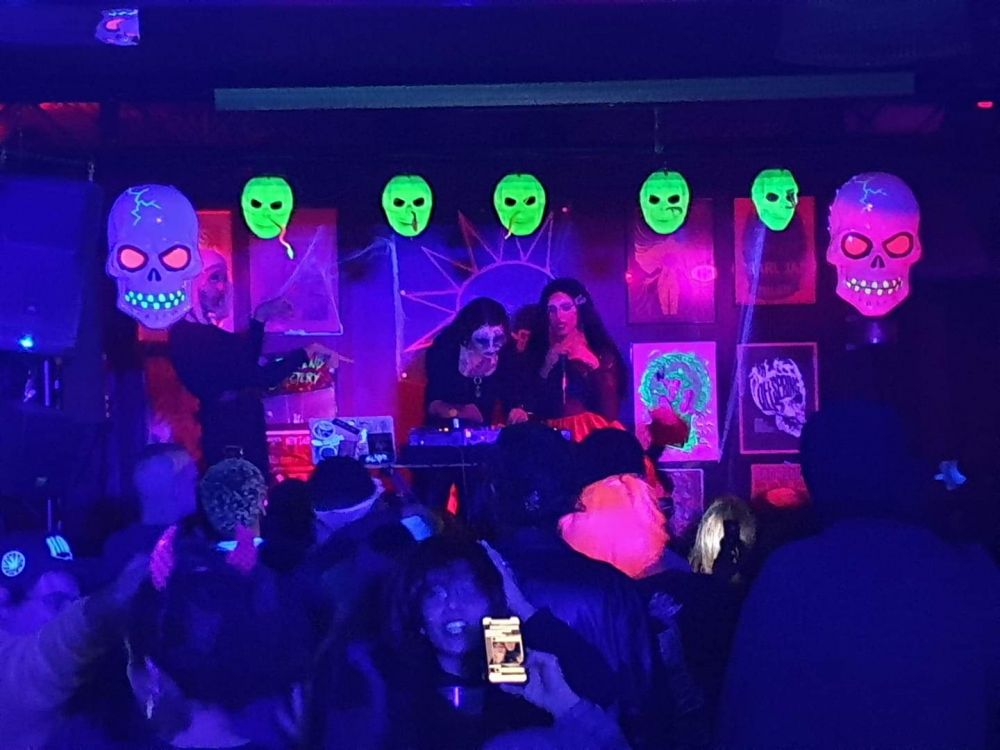 Spettacolo fluo party & allestimenti per feste uv fluo - Spettacoli Eventi